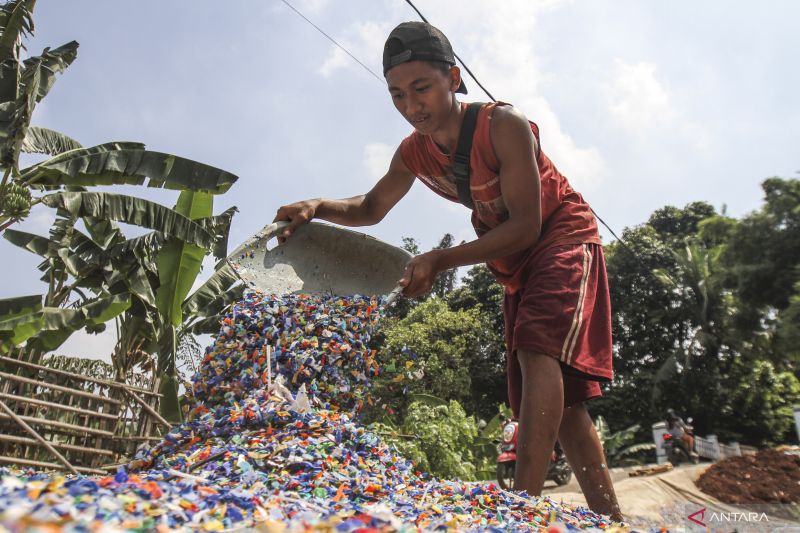 Pemerintah Indonesia Tegaskan Komitmen Serius Kawal Isu Sampah Plastik