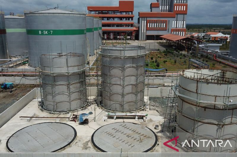 Jhonlin builds a 160 tons per day cooking oil factory - ANTARA News ...