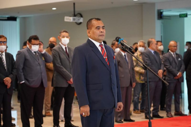 Prof. Paiman Raharjo dilantik sebagai Rektor Universitas Moestopo ...