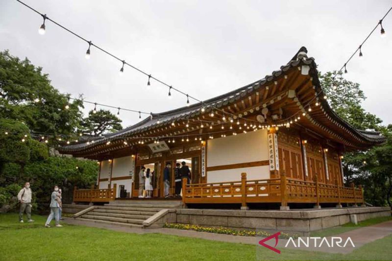 Melihat Tradisi Dan Budaya Korea Selatan Melalui Samcheonggak Yang