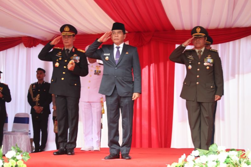 Polda Kaltara gelar upacara Hari Bhayangkara ke-76 - ANTARA News Kaltara