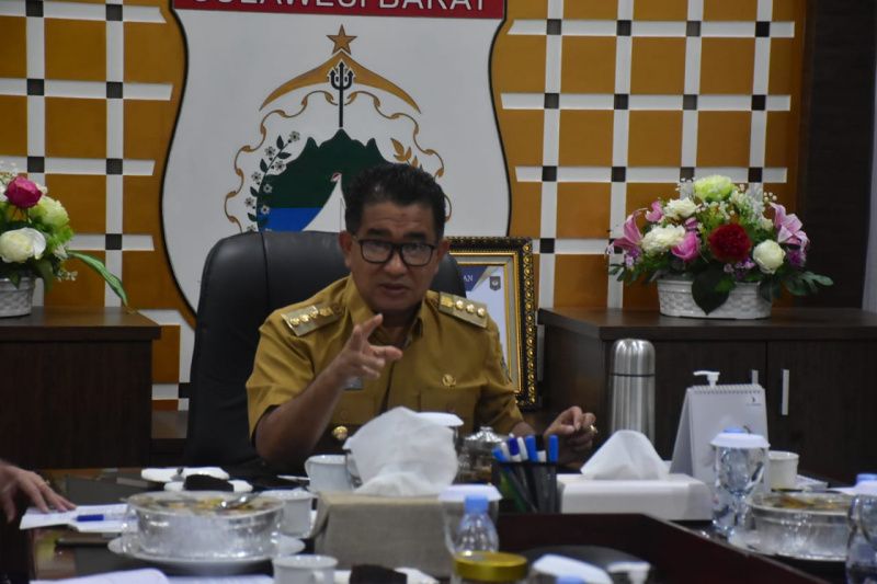 Pemprov Sulbar bentuk tim terpadu tangani berbagai persoalan OPD ... Pemprov Sulbar bentuk tim terpadu tangani berbagai persoalan OPD ...