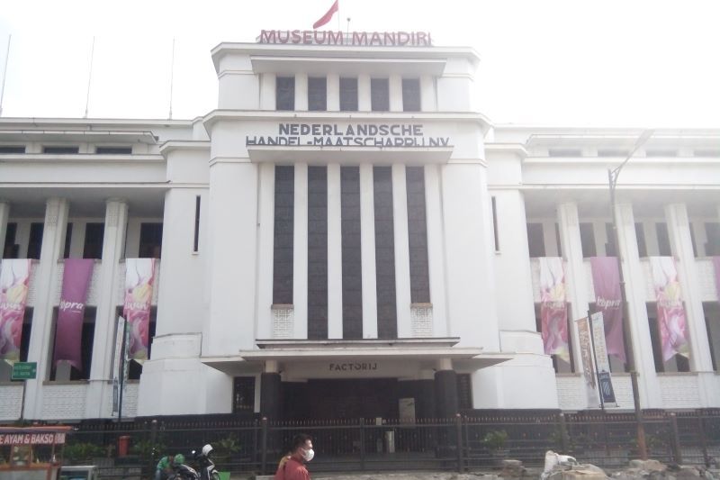 Kenali sejarah bank dan seni bernilai tinggi di Museum Mandiri - ANTARA ...