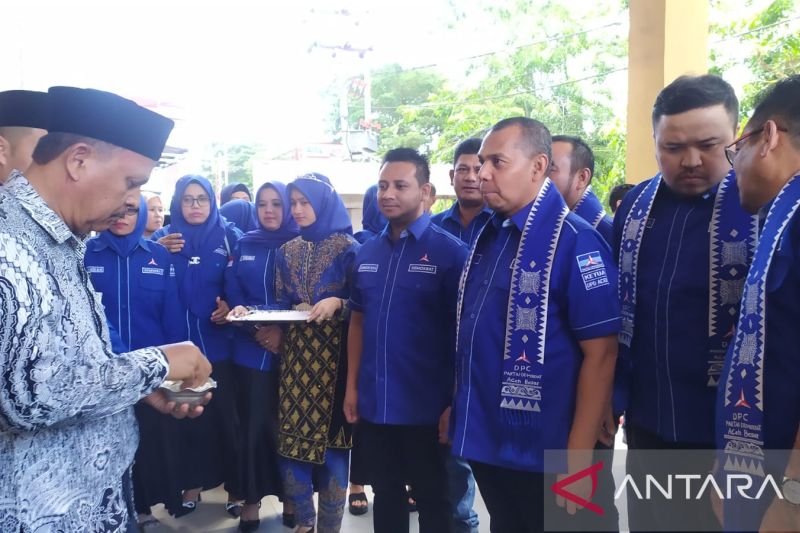 Muslim Instruksikan Kader Demokrat Terjun Lebih Dekat Dengan Masyarakat