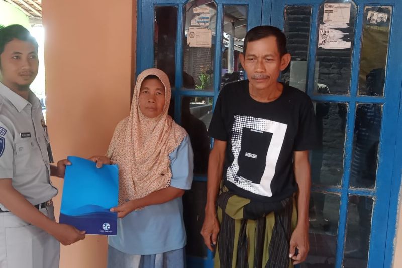 Jasa Raharja Banten Serahkan Santunan Kepada Ahli Waris Korban