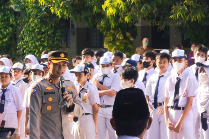 Polsek Cilandak sosialisasi cegah narkoba dan tawuran di 41 sekolah - ANTARA News