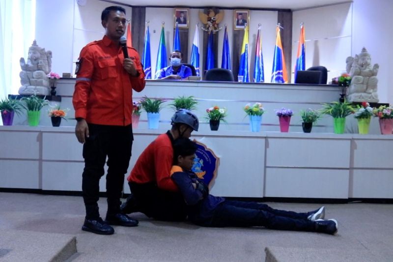 Undiksha Singaraja siap jadi kampus siaga bencana - ANTARA News Bali