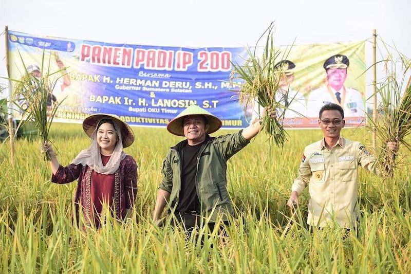 Pemprov Sumsel minta petani manfaatkan teknologi atasi gagal panen ... Pemprov Sumsel minta petani manfaatkan teknologi atasi gagal panen ...