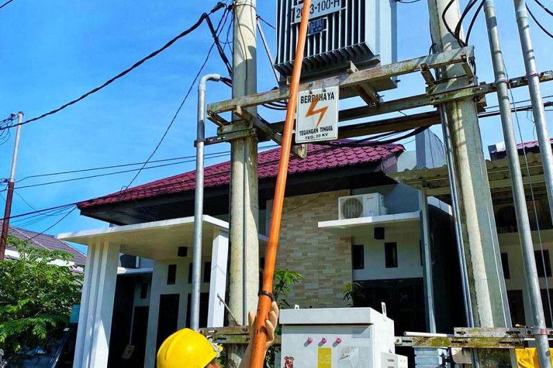 Aliran listrik putus saat cuaca ekstrem, begini penjelasan PLN - ANTARA ...