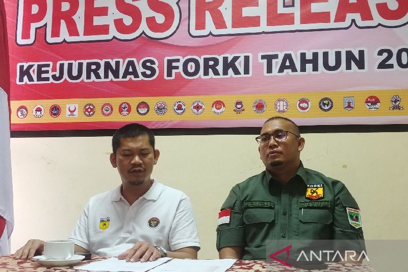 Sekjen FORKI nilai Sumbar sukses selenggarakan Kejurnas Karate - ANTARA ...