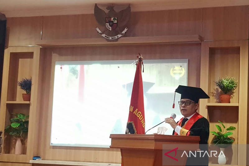 Sekjen MPR dikukuhkan jadi profesor kehormatan Unissula Semarang ...