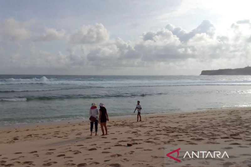 Pesona Pantai Gondo Mayit di Blitar yang tak seseram namanya - ANTARA News