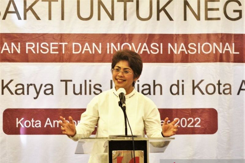 DPR-BRIN latih 800 guru dan siswa Maluku bikin karya tulis ilmiah ...