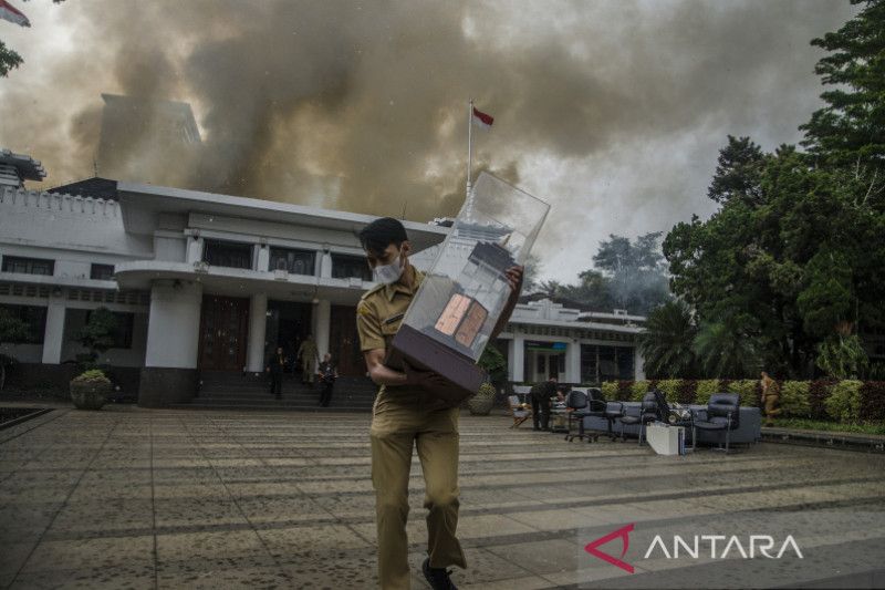 Kebakaran kantor Pemkot Bandung - ANTARA News Jawa Barat