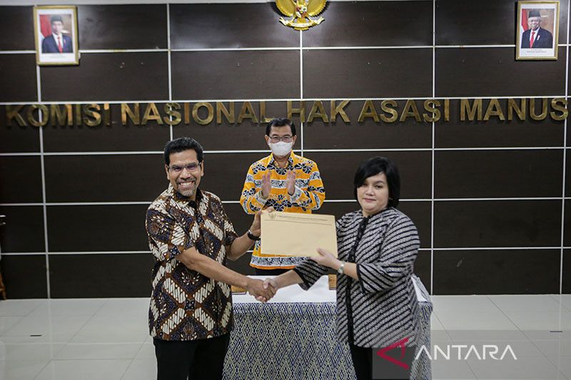 Atnike Nova Sigiro ditetapkan jadi Ketua Komnas HAM 2022-2027 - ANTARA News Kalimantan Tengah ...