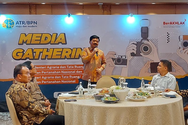 Menteri Hadi ubah wajah sistem pertanahan dengan transformasi ATR/BPN - ANTARA News