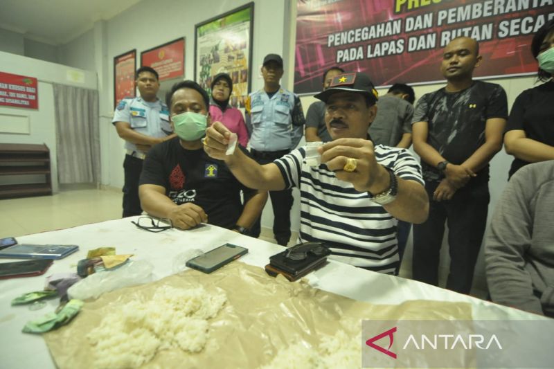 Petugas gagalkan penyelundupan narkotika ke dalam Lapas Palu - ANTARA News