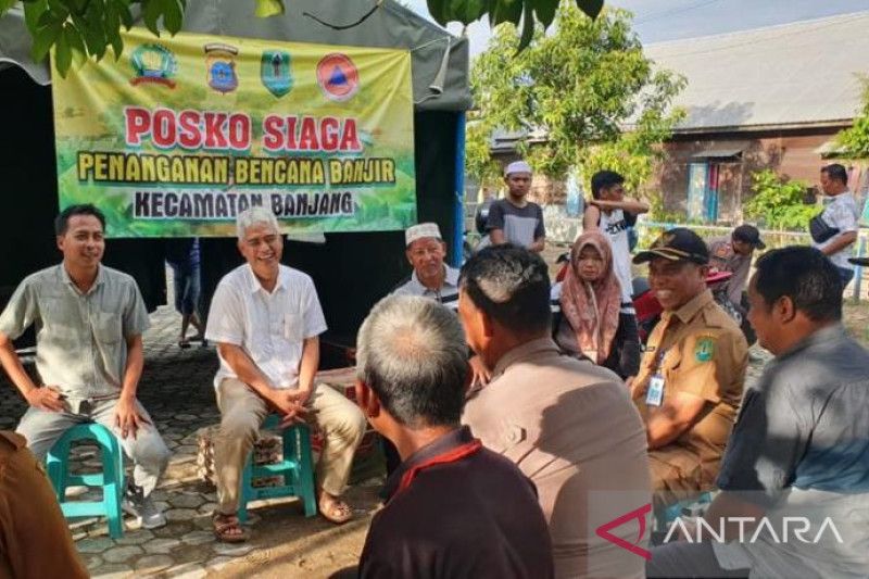 PT PDL salurkan bantuan untuk korban banjir di Banjang, HSU - ANTARA ...