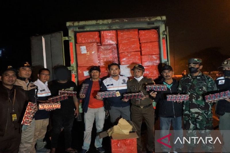 Bea Cukai Madura Jatim sita jutaan batang rokok ilegal - ANTARA News Mataram