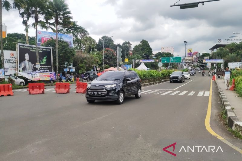 Jalur Puncak berlaku satu arah ke Jakarta - ANTARA News Jawa Barat