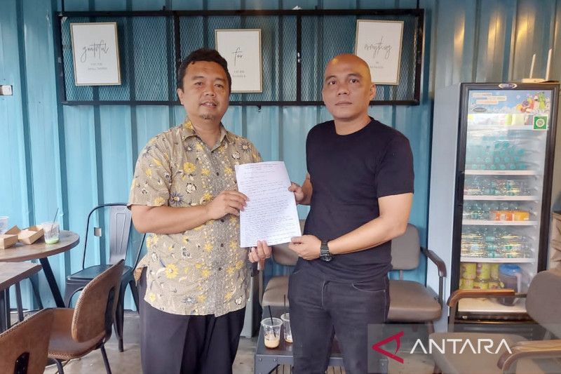 Warga Bogor mendatangi pengembang PT Riscon karena surat bermasalah ...