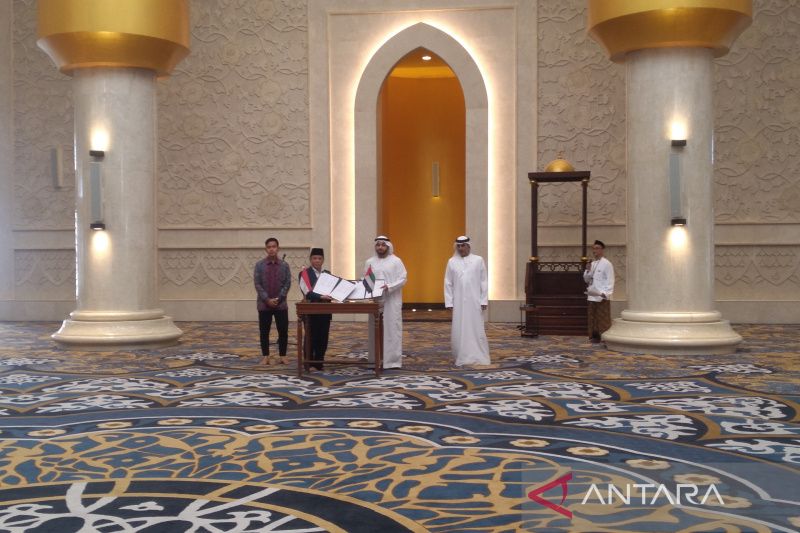 Kemenag dan MBZ University sinergi kelola Masjid Sheikh Zayed di Solo - ANTARA News