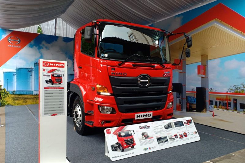 Hino luncurkan enam varian kendaraan baru di awal tahun