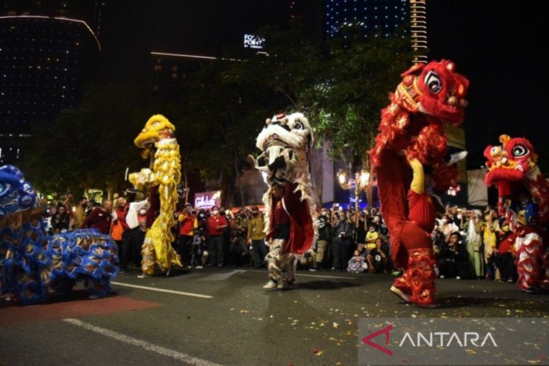 Barongsai hingga Wayang Potehi sambut Imlek di Surabaya - ANTARA News