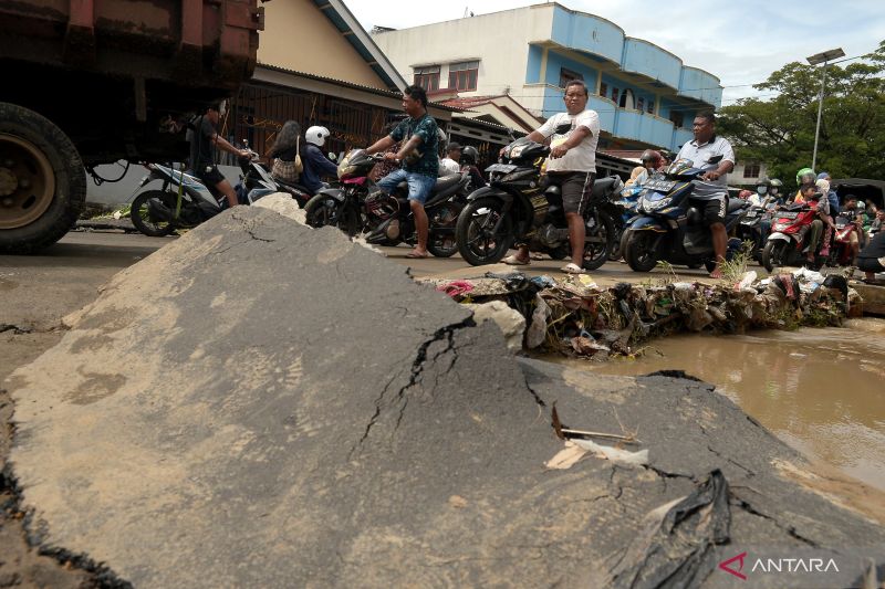 Dampak bencana banjir dan longsor di Manado - ANTARA News
