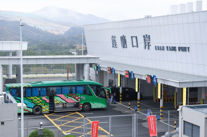 China Daratan kembali buka perjalanan ke dan dari Hong Kong-Makau ...