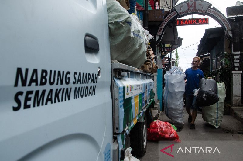 Program Bank Sampah di Bandung - ANTARA News Jawa Barat