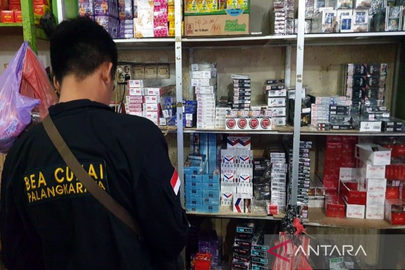 Bea Cukai Palangka Raya sita satu bal pita cukai rokok palsu - ANTARA News