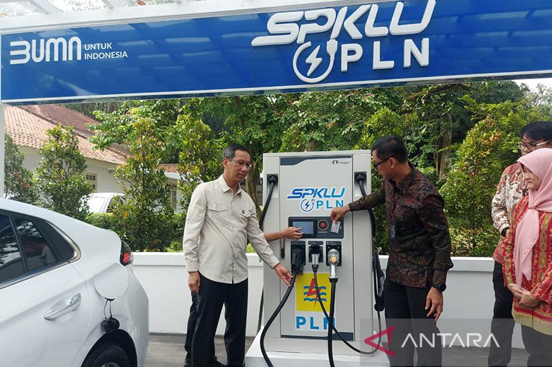 PLN bangun SPKLU di Istana Bogor dukung nol emisi karbon - ANTARA News