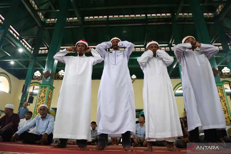 8 keutamaan muadzin dalam perspektif Islam - ANTARA News