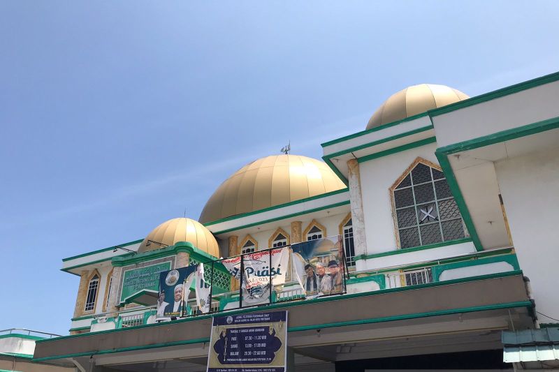 Masjid Al Falah, megah dengan menara setinggi 25 meter - ANTARA News ...