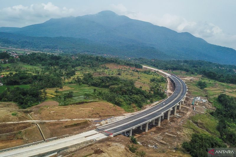 Penggunaan jalur fungsional Tol Cisumdawu - ANTARA News