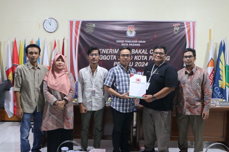 Parpol di Padang sulit penuhi syarat keterwakilan caleg perempuan - ANTARA News