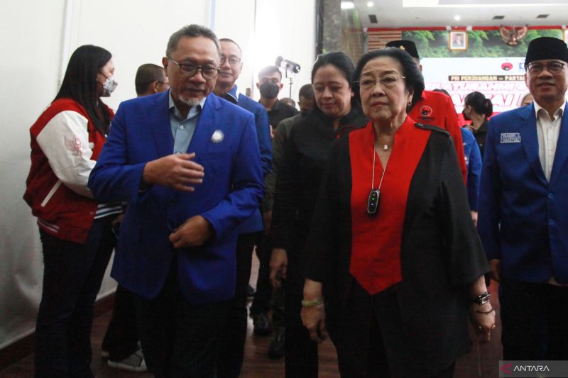 PDI Perjuangan terima kunjungan PAN - ANTARA News PDI Perjuangan terima kunjungan PAN - ANTARA News