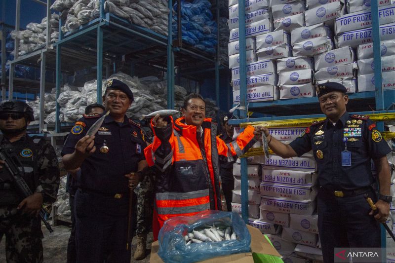 Menteri Trenggono doakan laut Indonesia sehat dan terjaga - ANTARA News