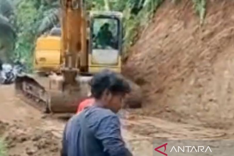 Pemkab Cianjur targetkan perbaikan jalan tuntas akhir 2023 - ANTARA News Jawa Barat