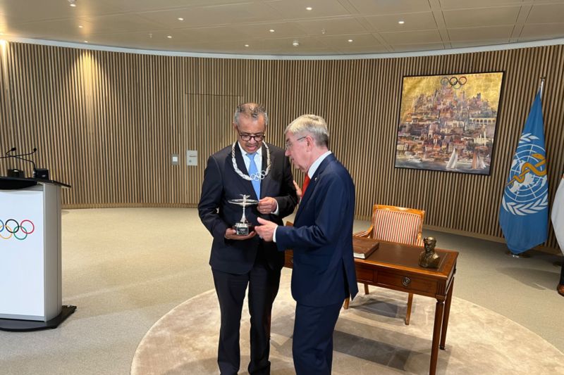Dirjen WHO dianugerahi penghargaan Olympic Order - ANTARA News