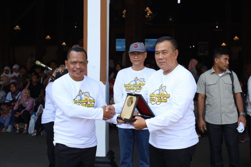 BNPT gelar lomba menulis surat untuk Presiden sebagai napak tilas RA ...