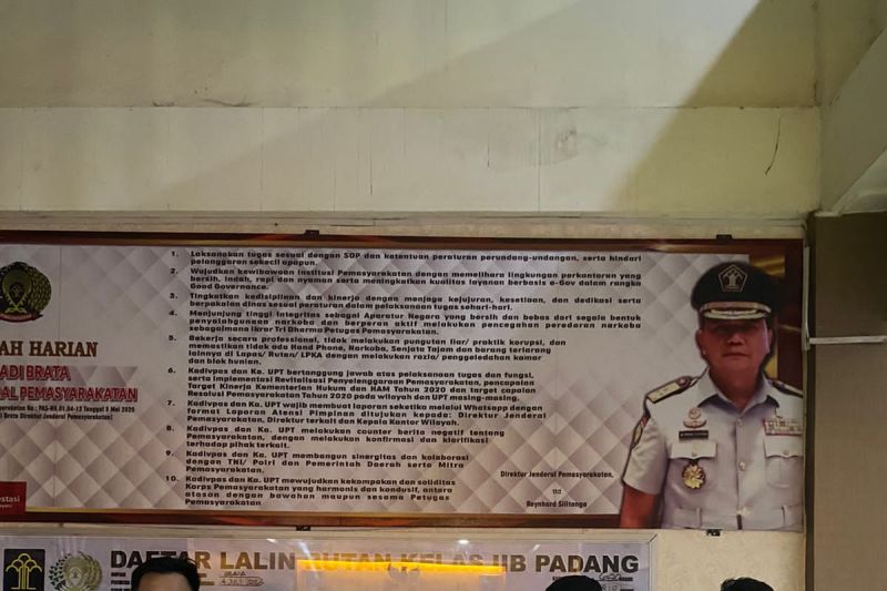 Kejari Pasaman Barat tahan direktur pengerjaan pembangunan RSUD ...