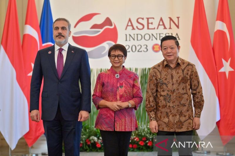Pertemuan trilateral Indonesia dengan Turki dan ASEAN - ANTARA News