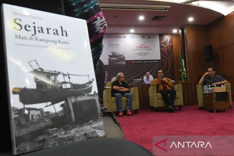 Bedah buku karya Wamenkominfo Nezar Patria - ANTARA News