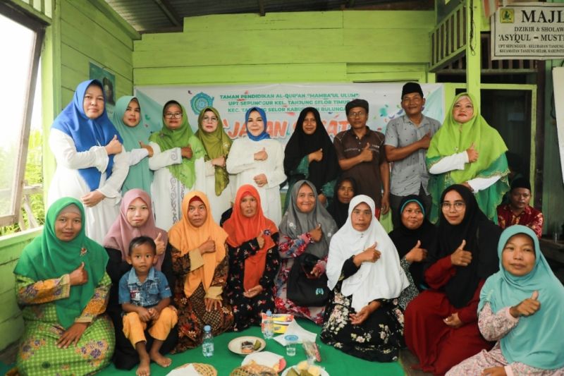 Ketua TP-PKK Kaltara Kunjungi Kawasan Transmigrasi Sepunggur - ANTARA ... Ketua TP-PKK Kaltara Kunjungi Kawasan Transmigrasi Sepunggur - ANTARA ...