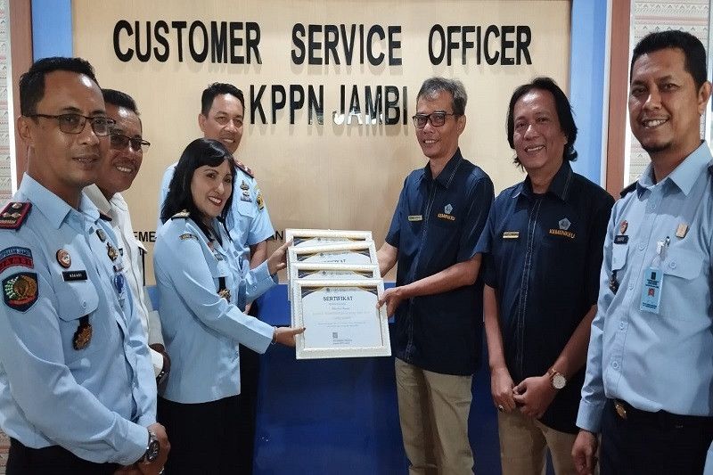 Kanwil Kemenkumham Jambi raih penghargaan Sempurna IKPA 100 dari KPPN Jambi - ANTARA News Jambi