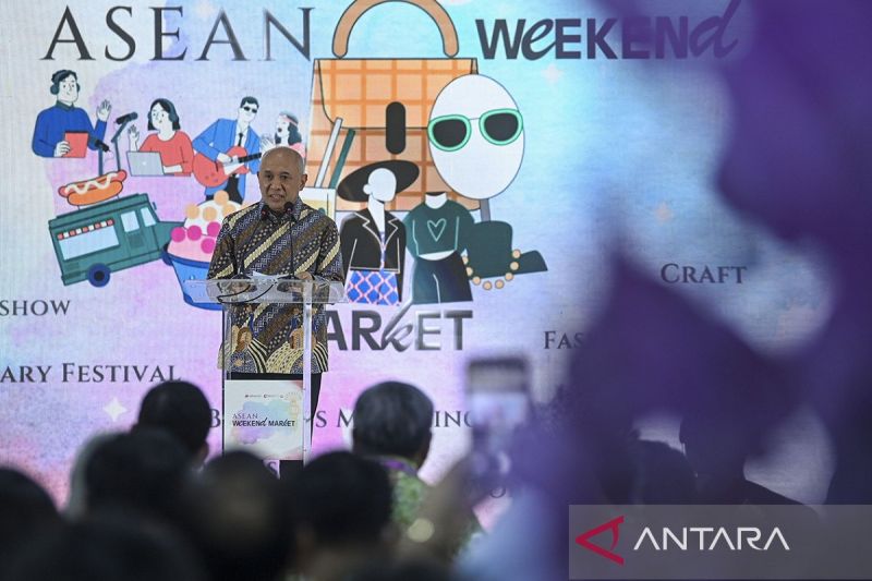 Pembukaan ASEAN Weekend Market - ANTARA News
