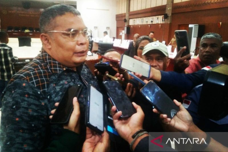 DPRD Maluku dorong pemprov fungsikan pusat distribusi daerah - ANTARA News Ambon, Maluku