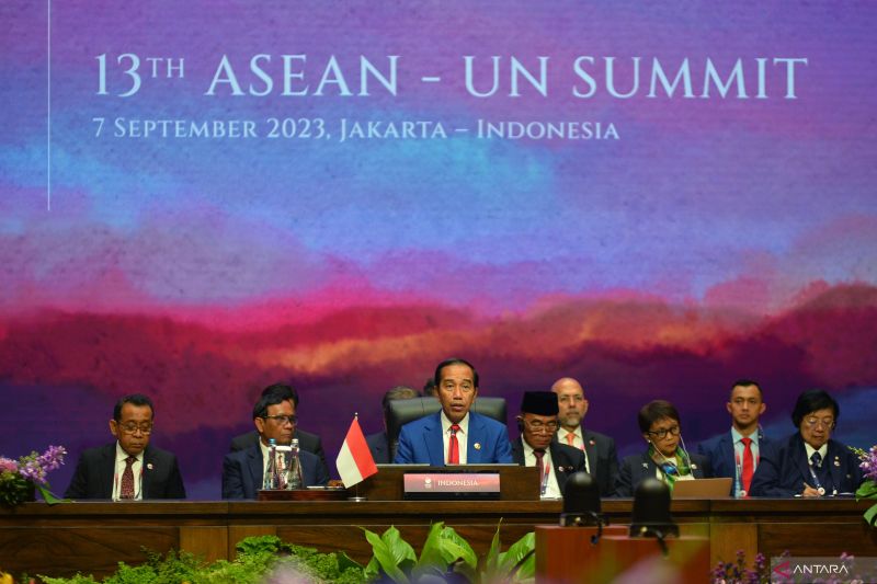 Indonesia builds case for peace, stability in ASEAN - ANTARA News